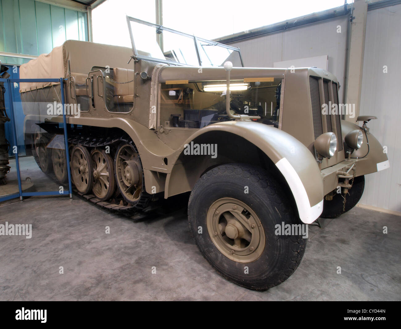 SdKfz 9 Type 3 Stock Photo - Alamy