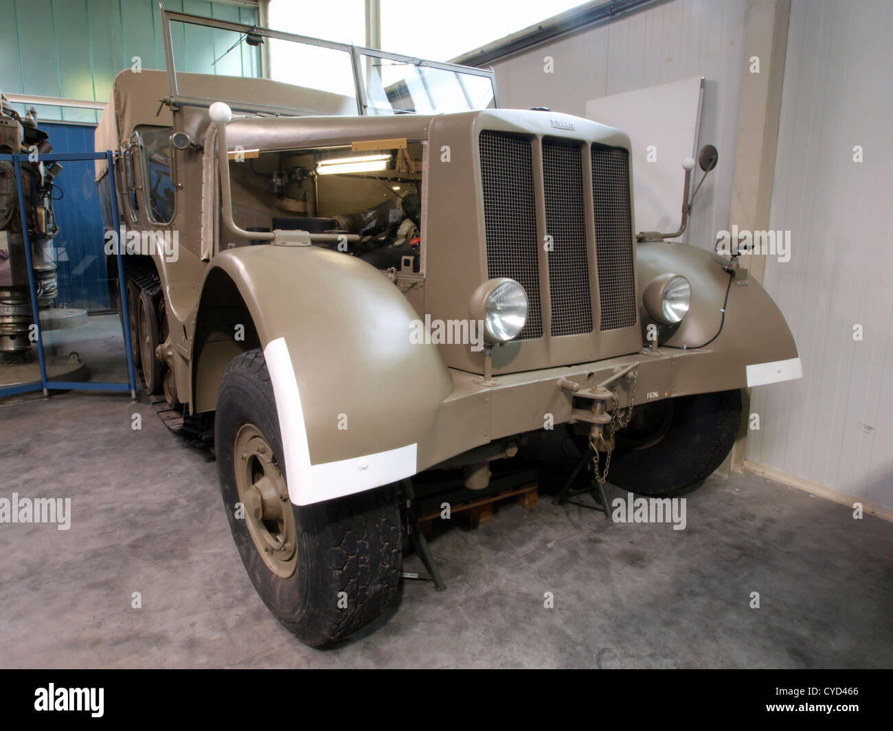 SdKfz 9 Type 3 Stock Photo - Alamy