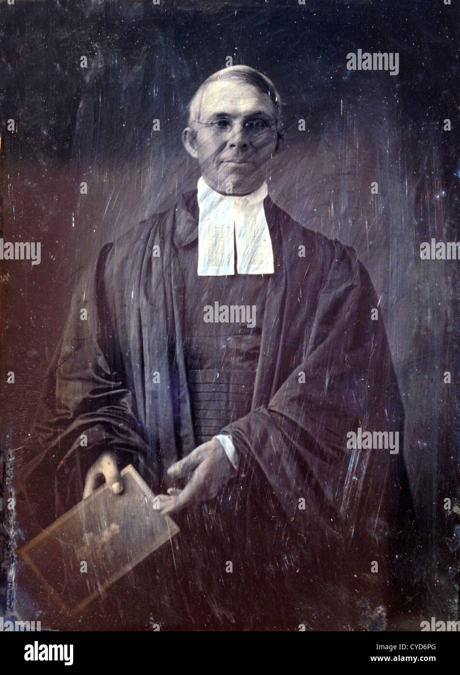 Clergy clergyman priest hi-res stock photography and images - Alamy