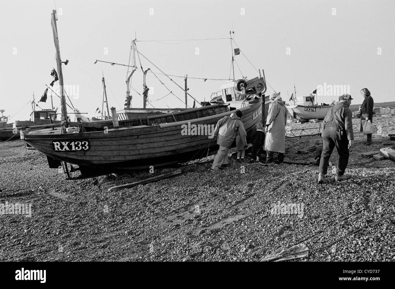 Hastings fishing fleet on the beach, shown here in 1989, towing RS133 ...
