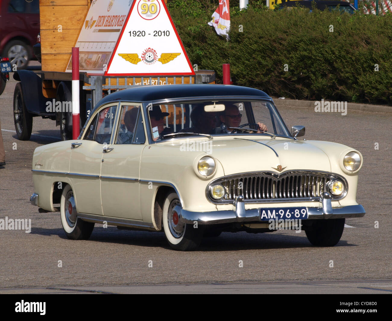 1956 Simca Versailles Stock Photo - Alamy