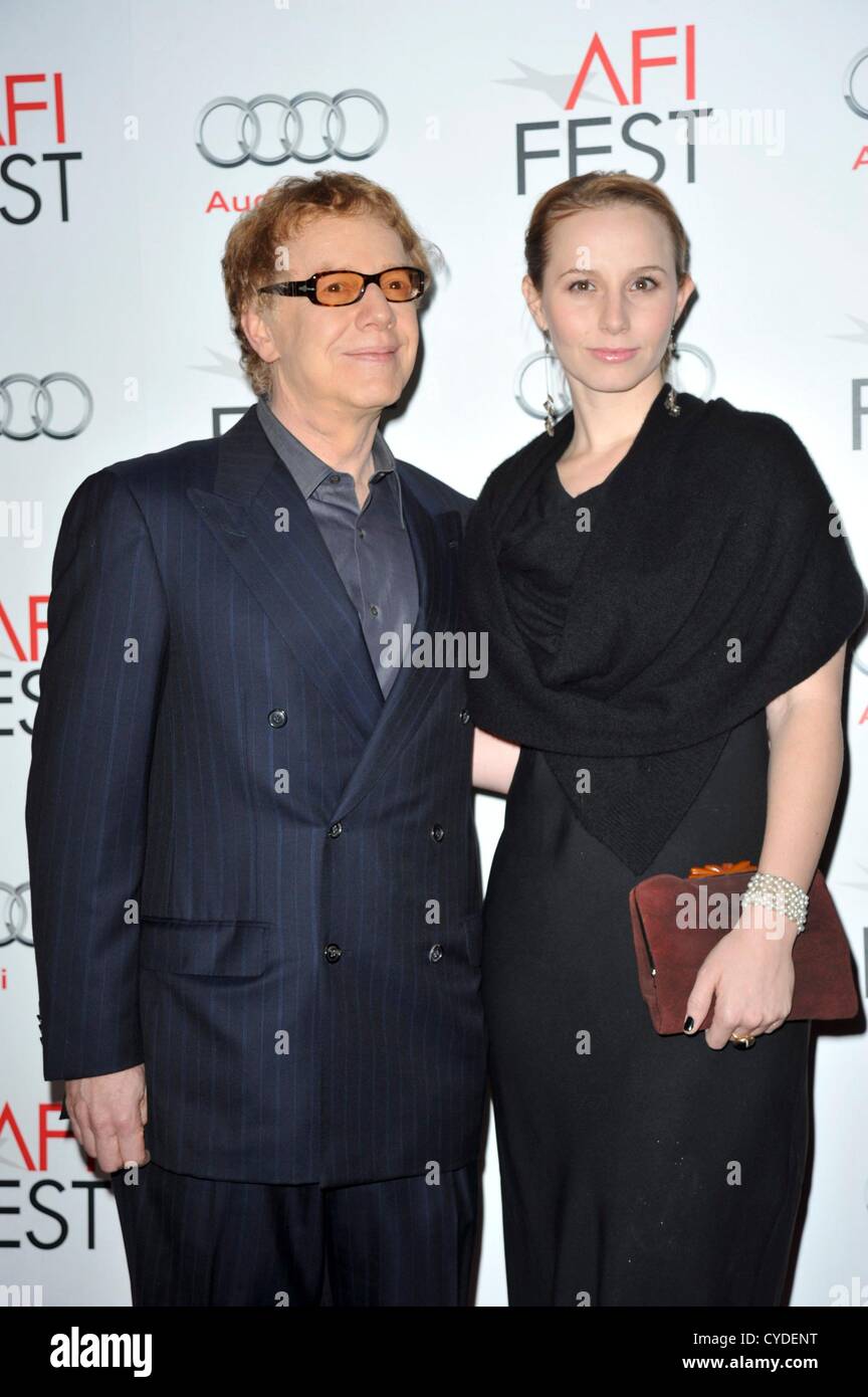 Danny elfman and mali elfman hi-res stock photography and images - Alamy