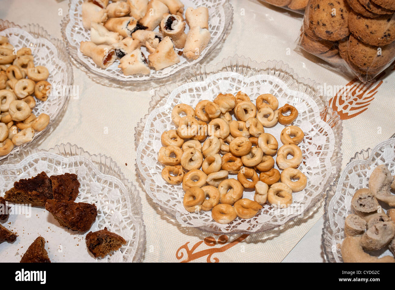 Europe Italy Apulia artisan Tarallucci Stock Photo - Alamy