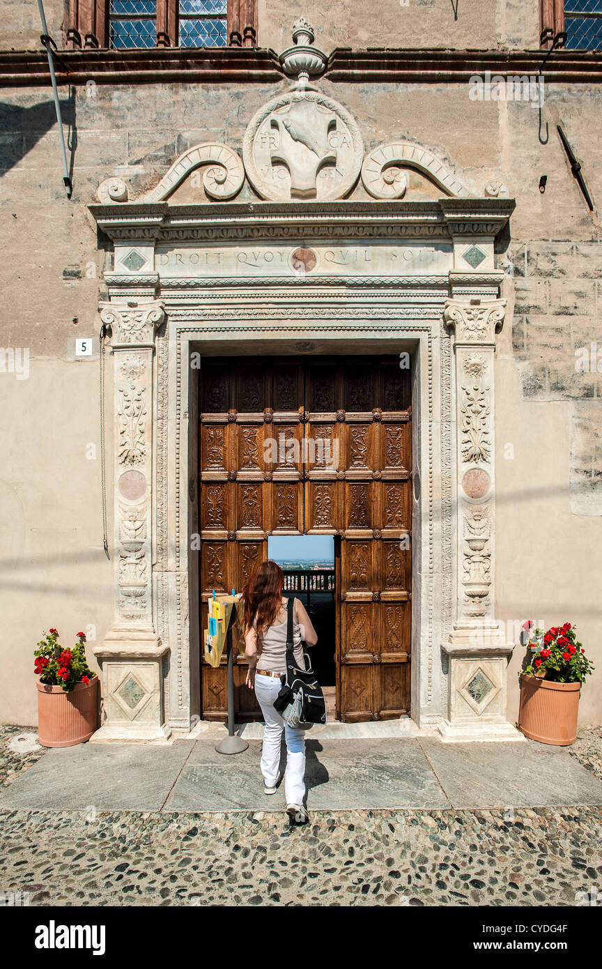 Cavassa hi-res stock photography and images - Alamy