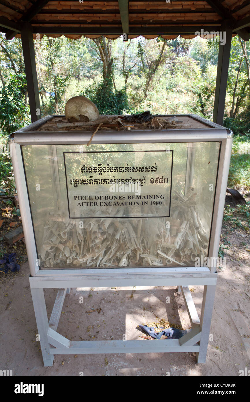 Mass grave on killing hi-res stock photography and images - Alamy