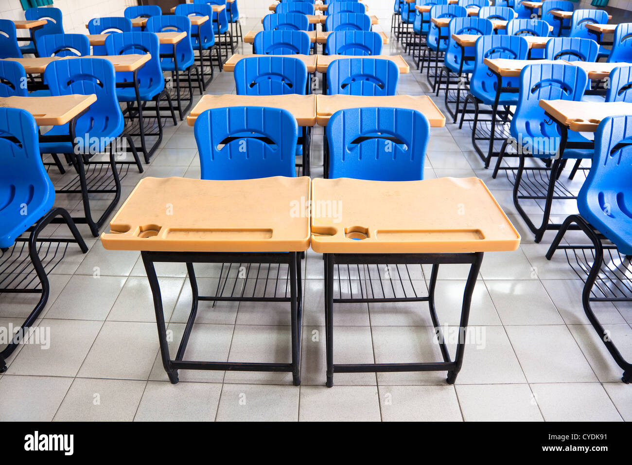 Empty classroom at school Stock Photo - Alamy