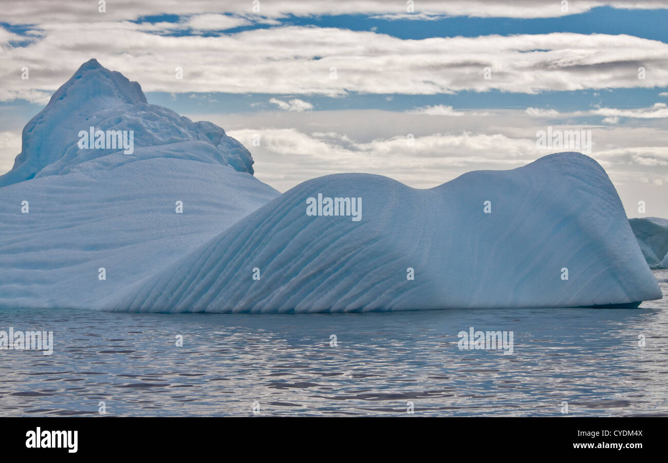 Blue icebergs iceberg pleneau island hi-res stock photography and ...