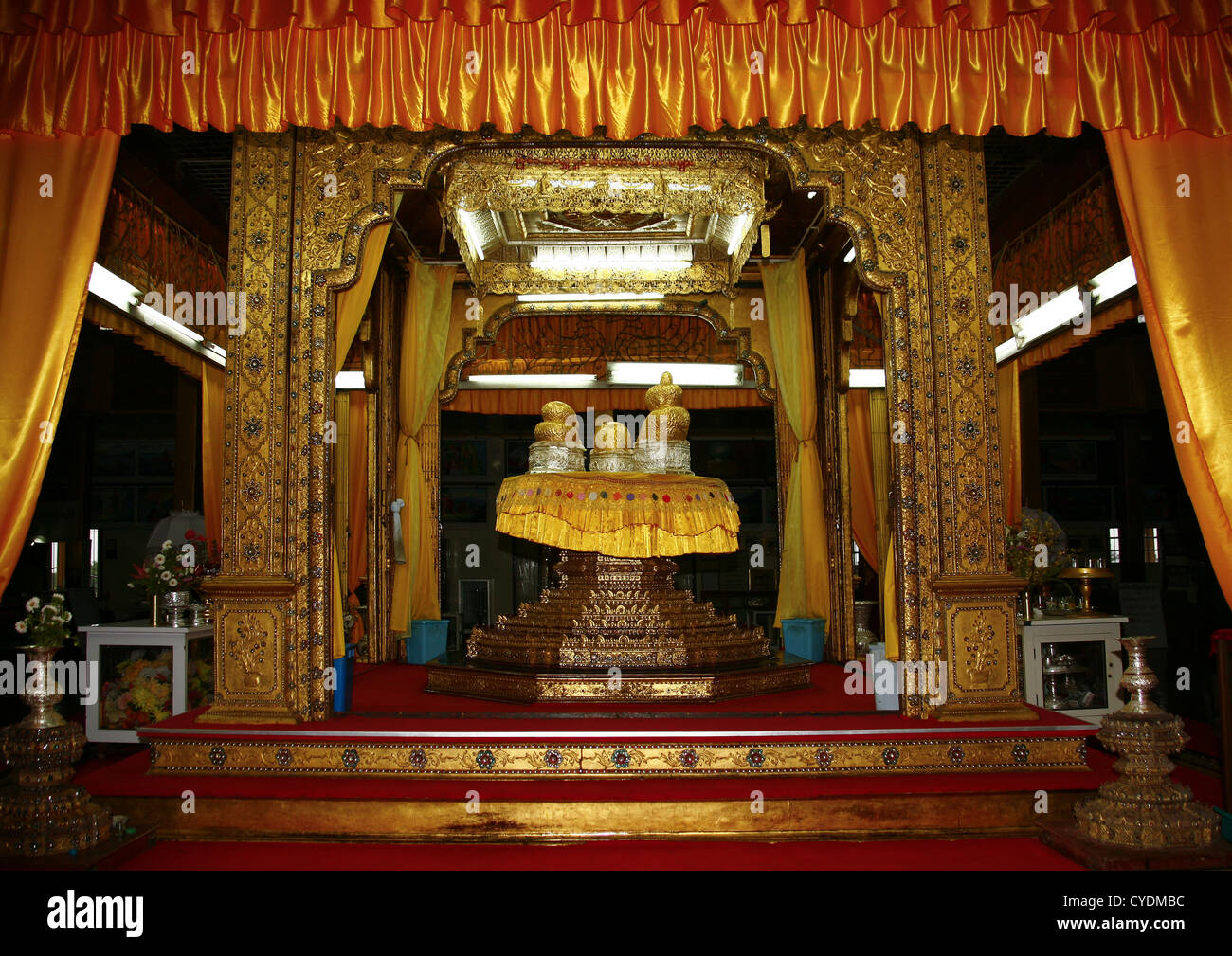 Taunggyi Temple, Myanmar Stock Photo - Alamy