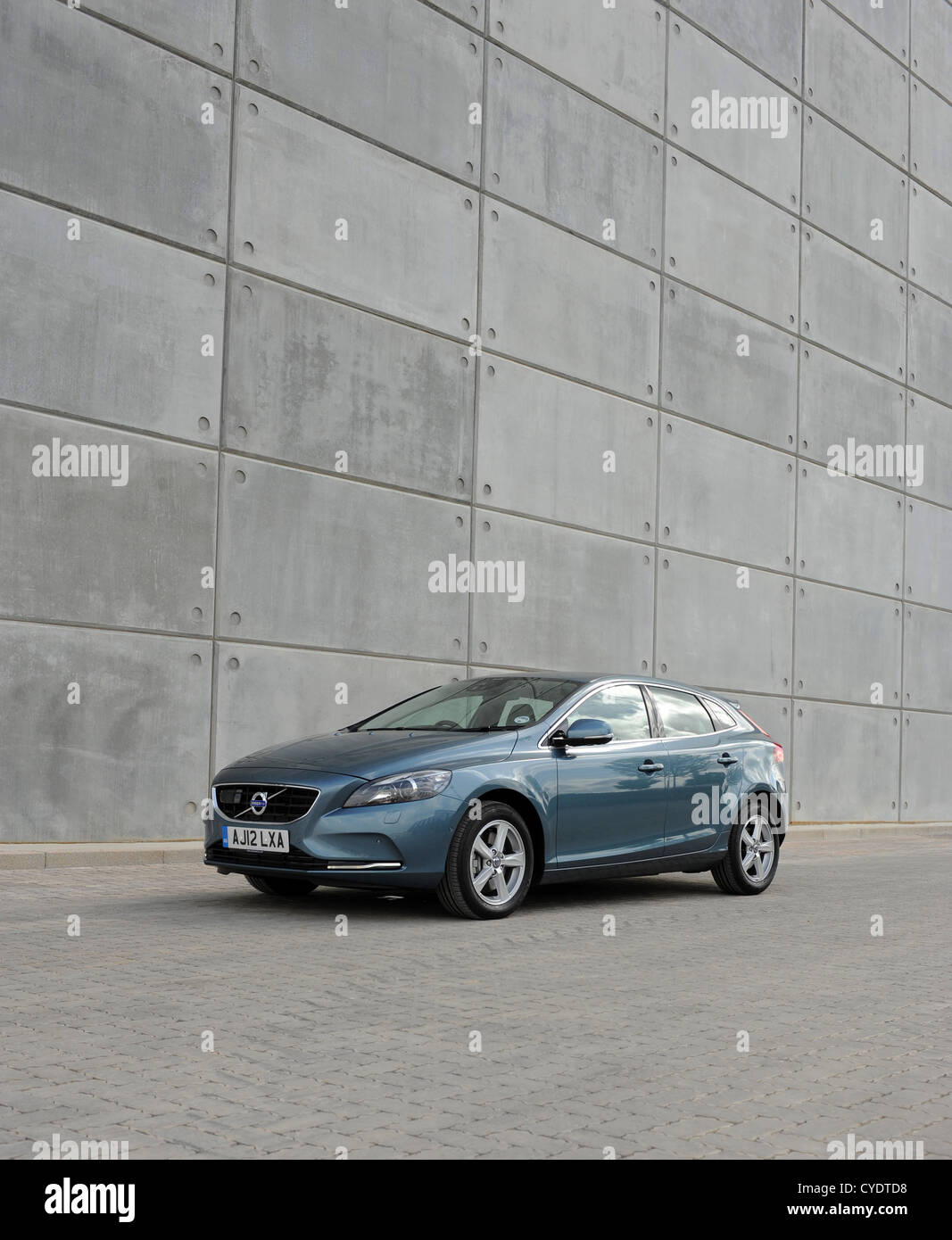 Volvo low emissions hi-res stock photography and images - Alamy