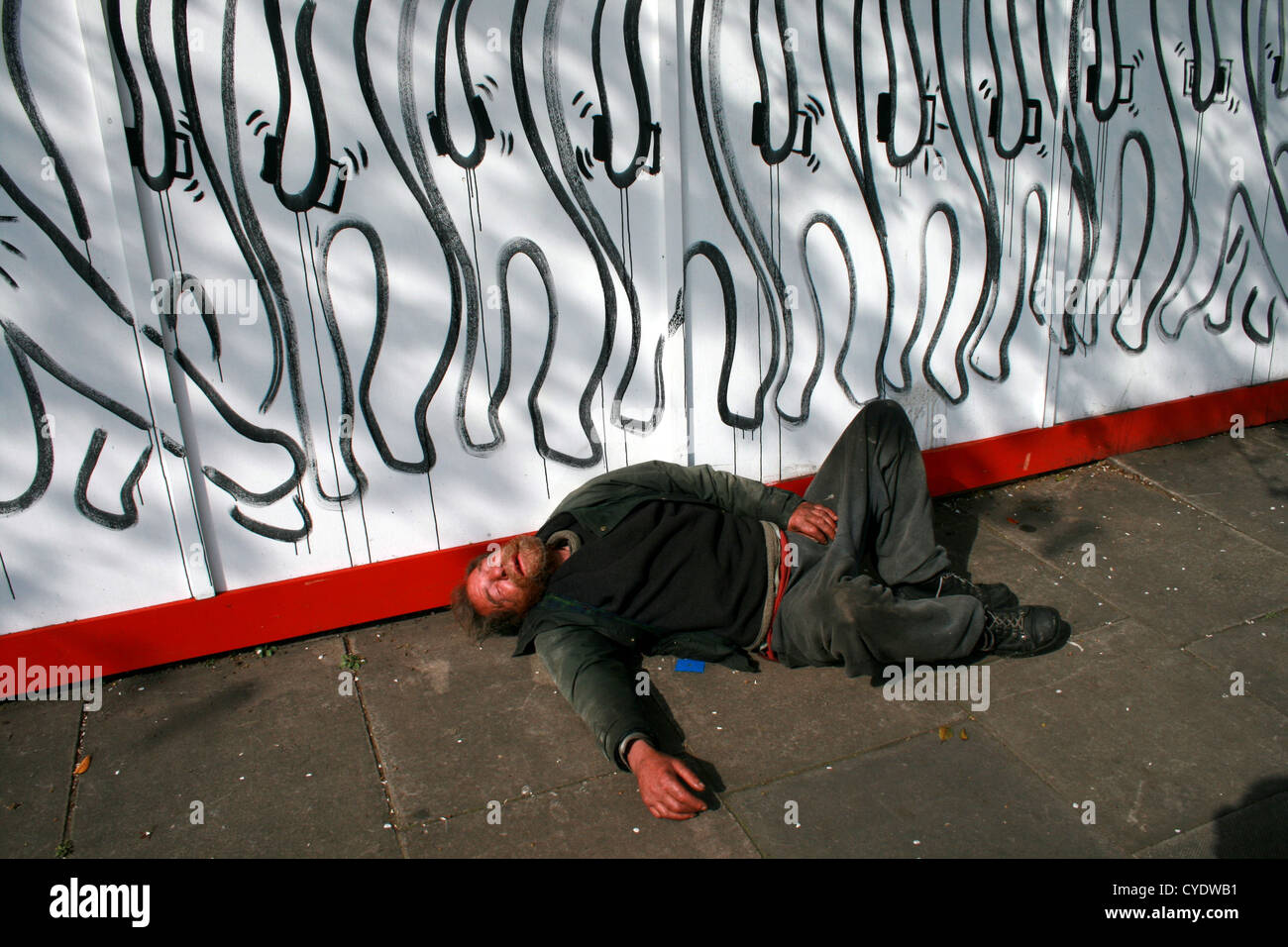 Drunk on street hi-res stock photography and images - Alamy