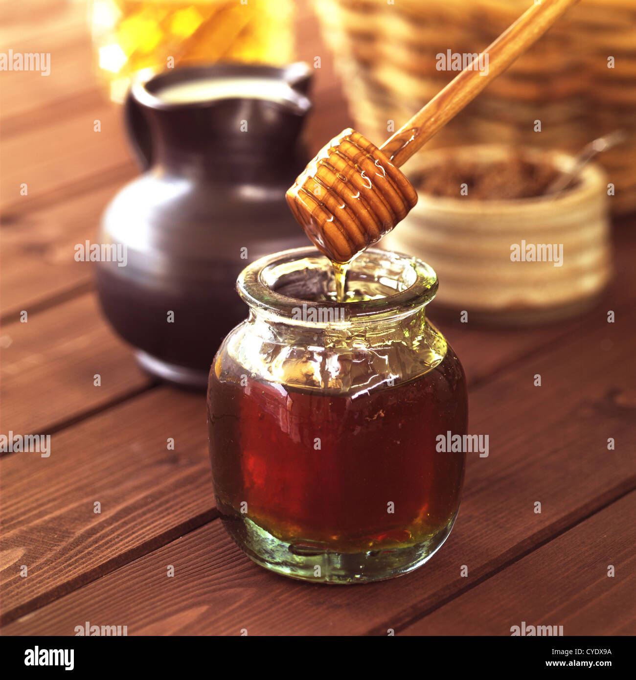 Honey drizzle hi-res stock photography and images - Alamy
