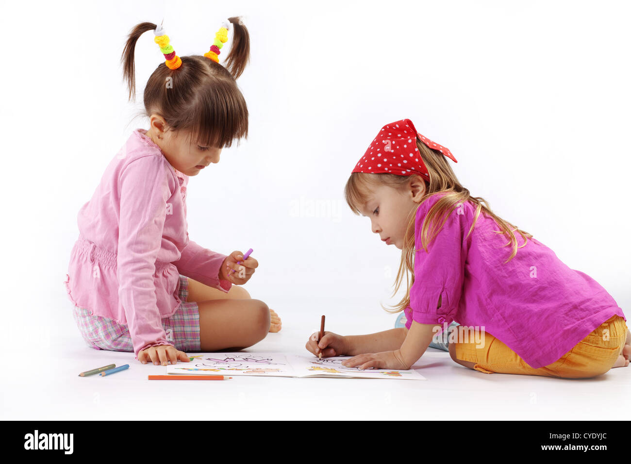 Kids playing drawing hi-res stock photography and images - Alamy