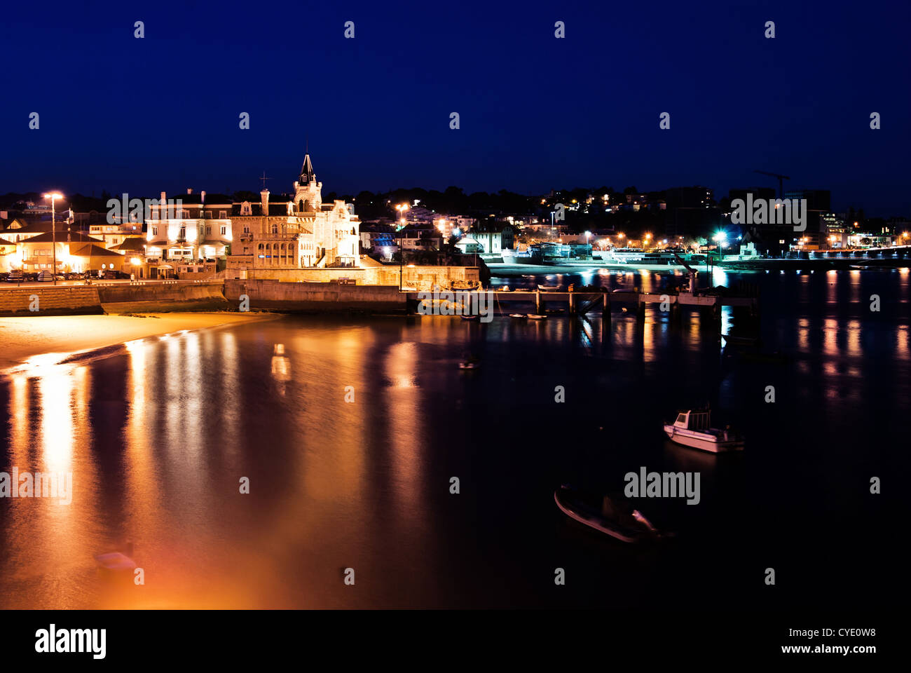 Night evening boats hi-res stock photography and images - Alamy