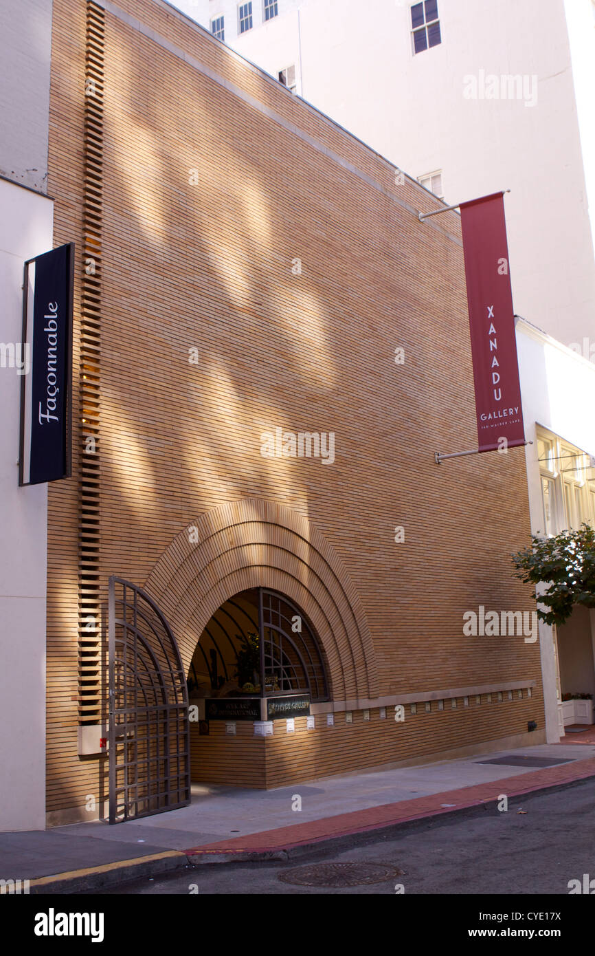 Xanadu Gallery with a Romanesque arch by the architect Frank Lloyd ...
