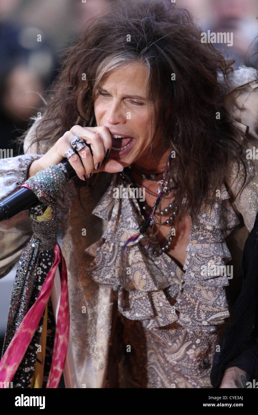 New York, USA. 2nd November 2012. Steven Tyler at talk show appearance ...