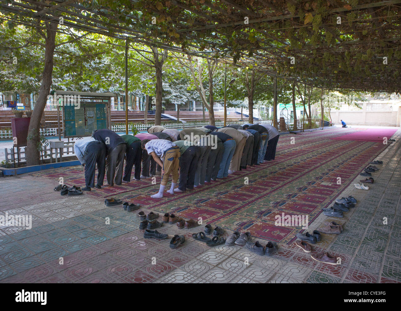 Barefoot in mosque hi-res stock photography and images - Alamy
