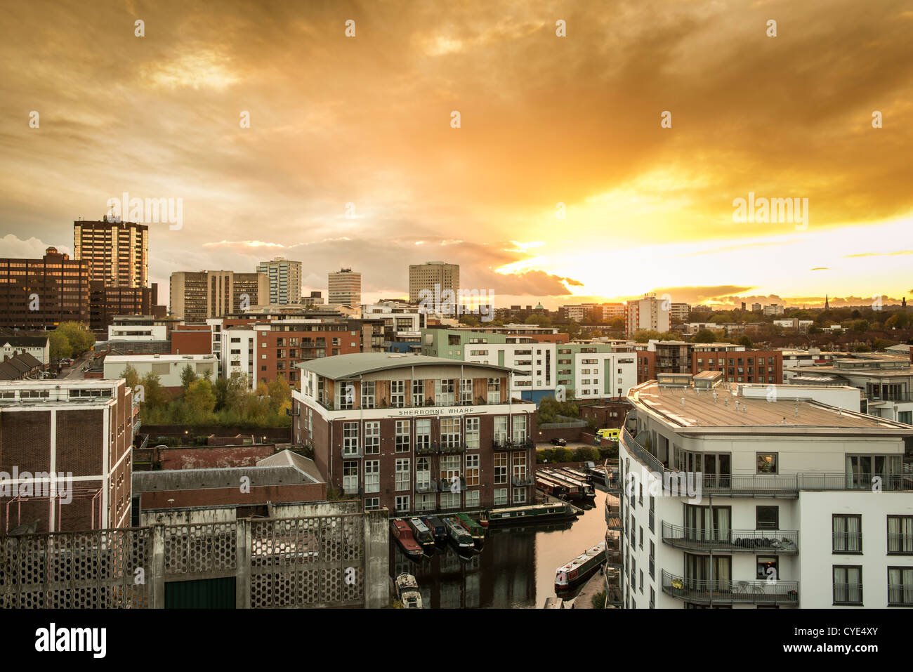 Birmingham canal canals city hi-res stock photography and images - Alamy
