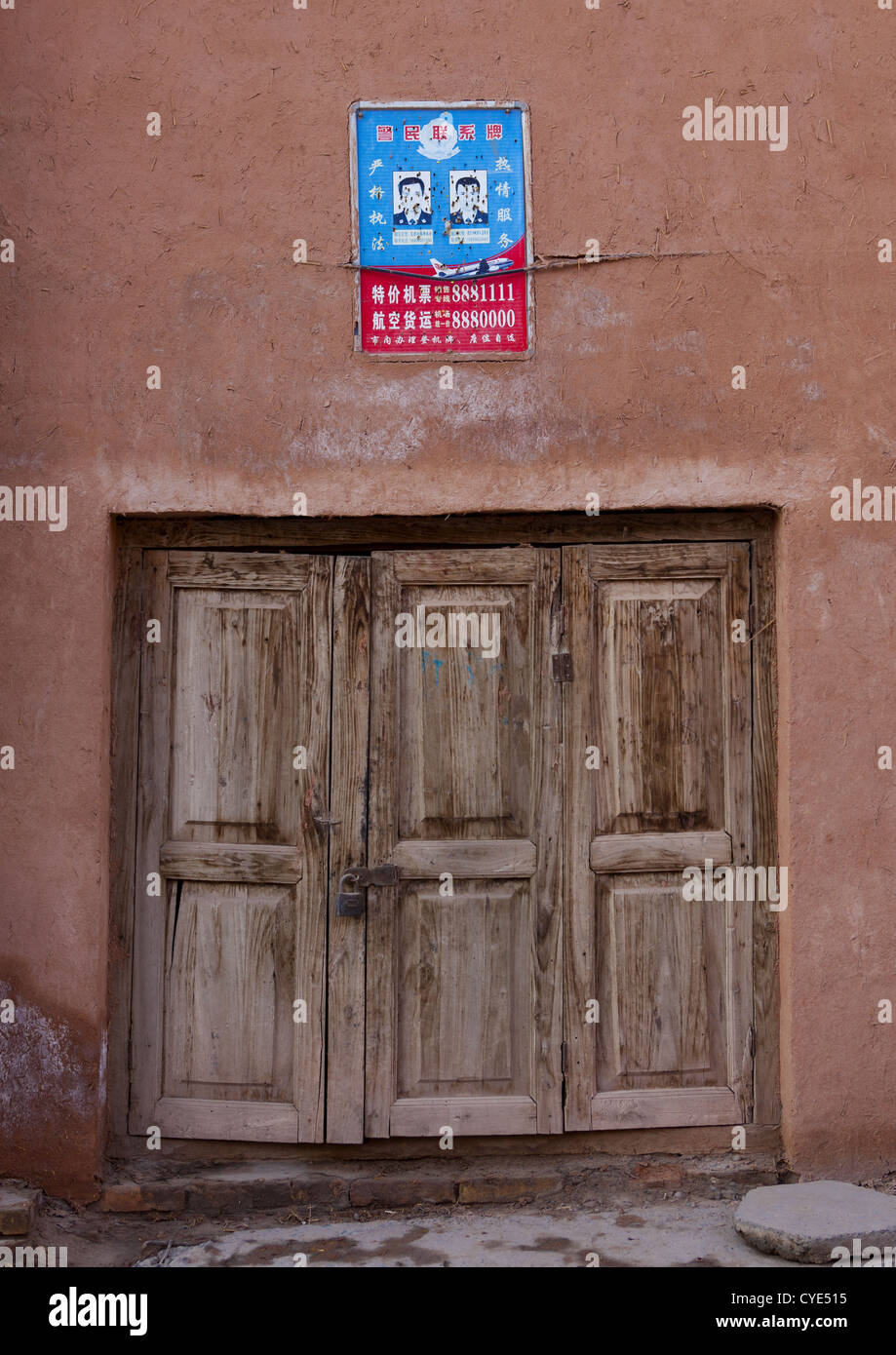 Wanted People Sign, Old Town Of Kashgar, Xinjiang Uyghur Autonomous ...
