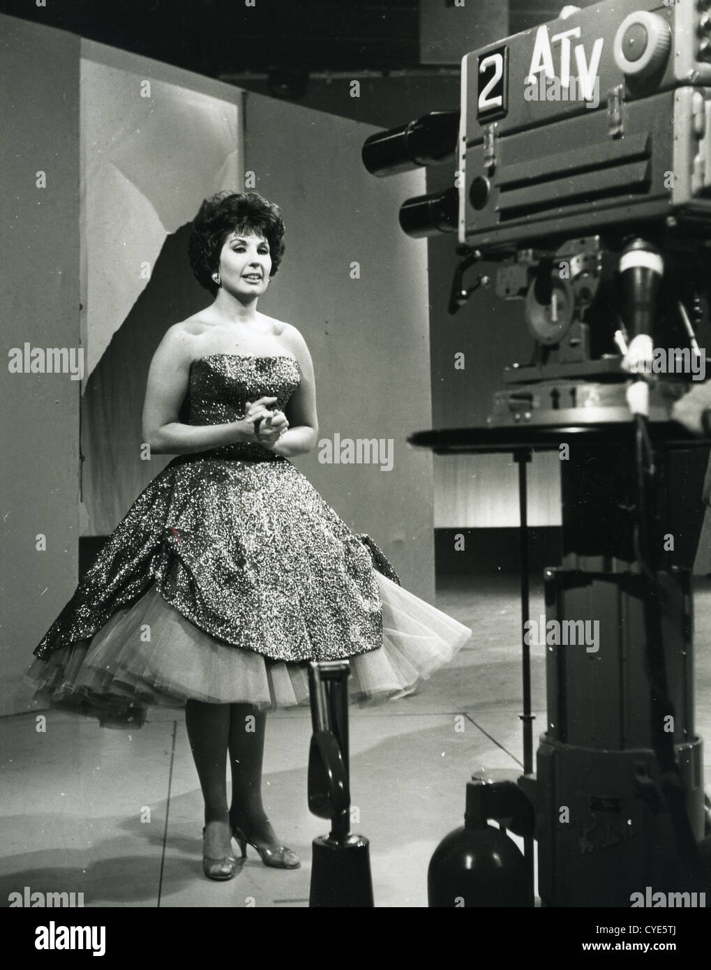 ALMA COGAN (1932-1966) UK pop singer about 1956 Stock Photo - Alamy