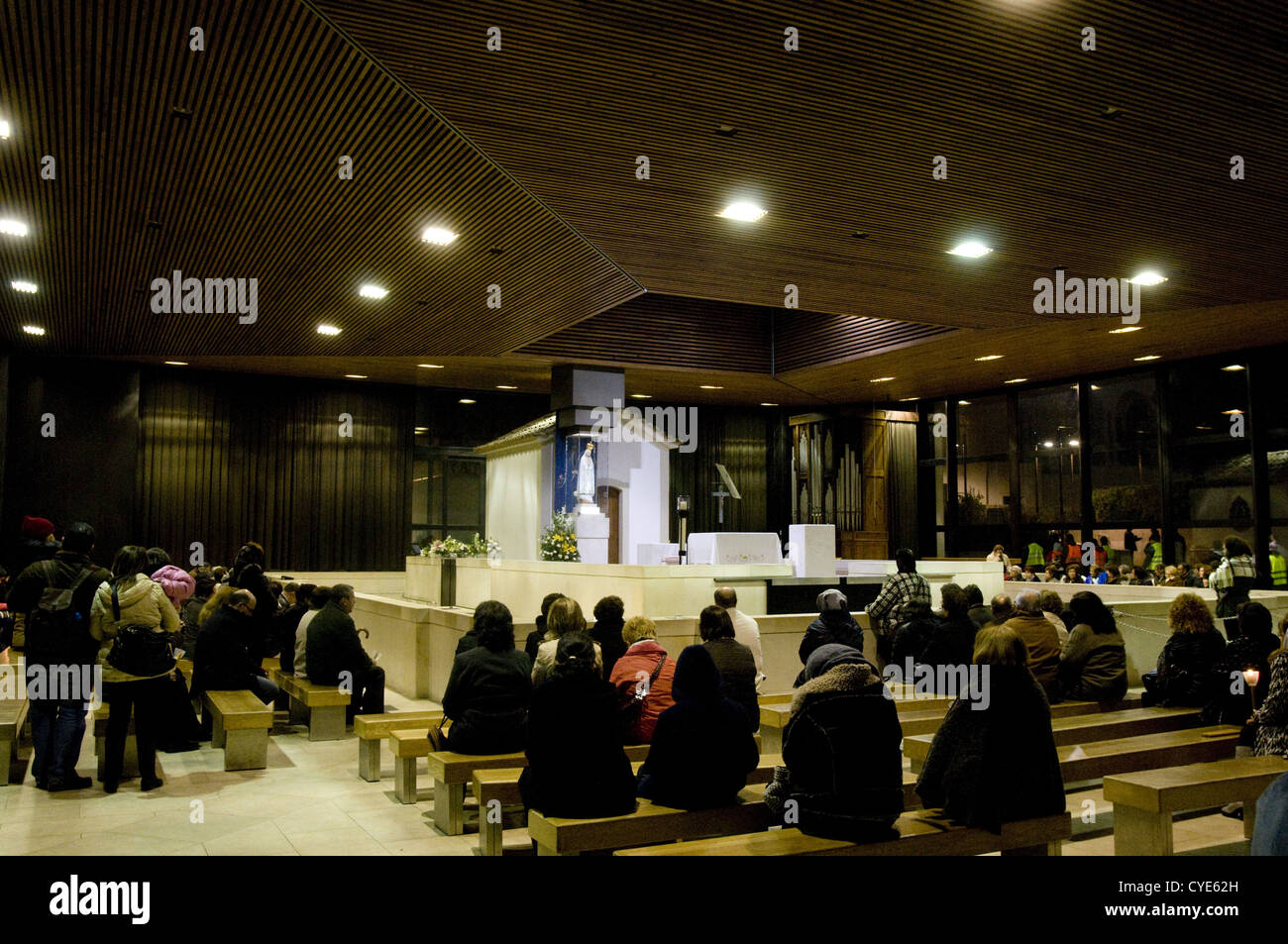 Fatima portugal night hi-res stock photography and images - Alamy