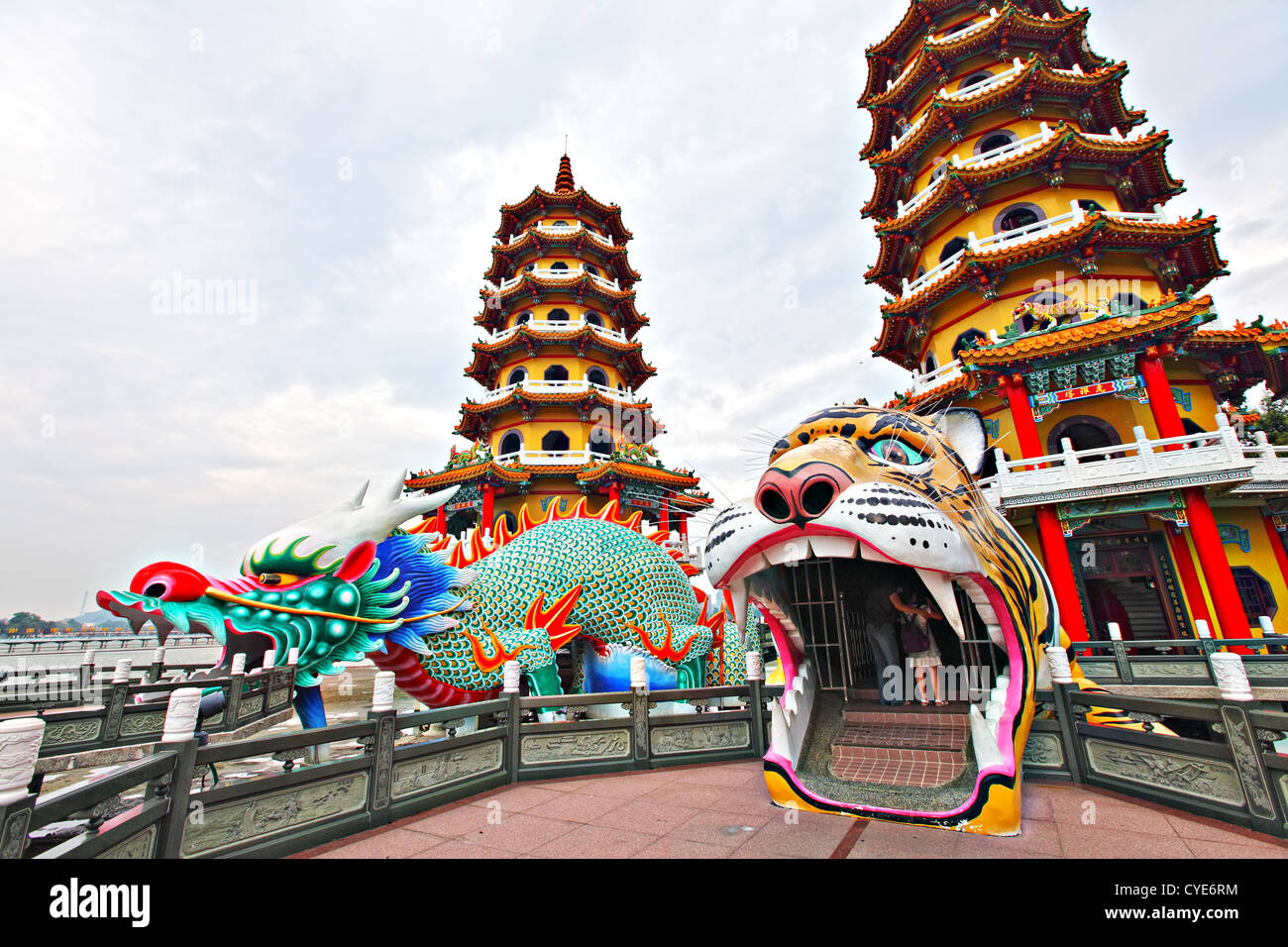 Dragon Tiger Tower in Taiwan Stock Photo - Alamy