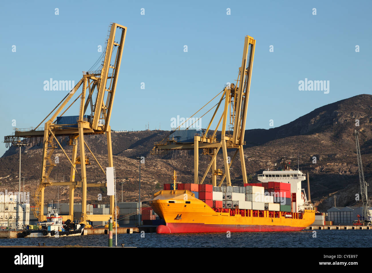 Container ship in the port of Cartagena, Spain Stock Photo - Alamy