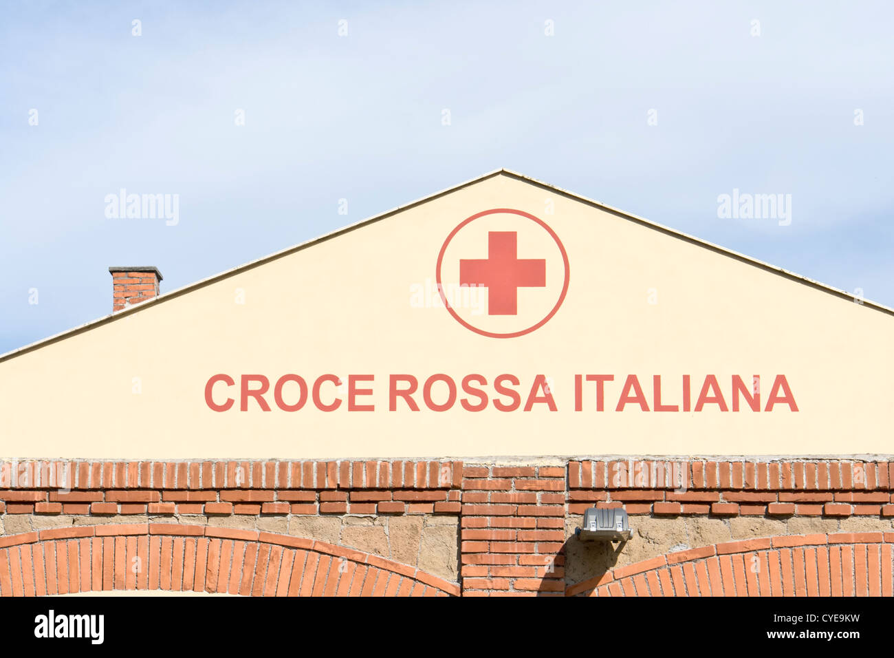 Croce rossa italiana hi-res stock photography and images - Alamy