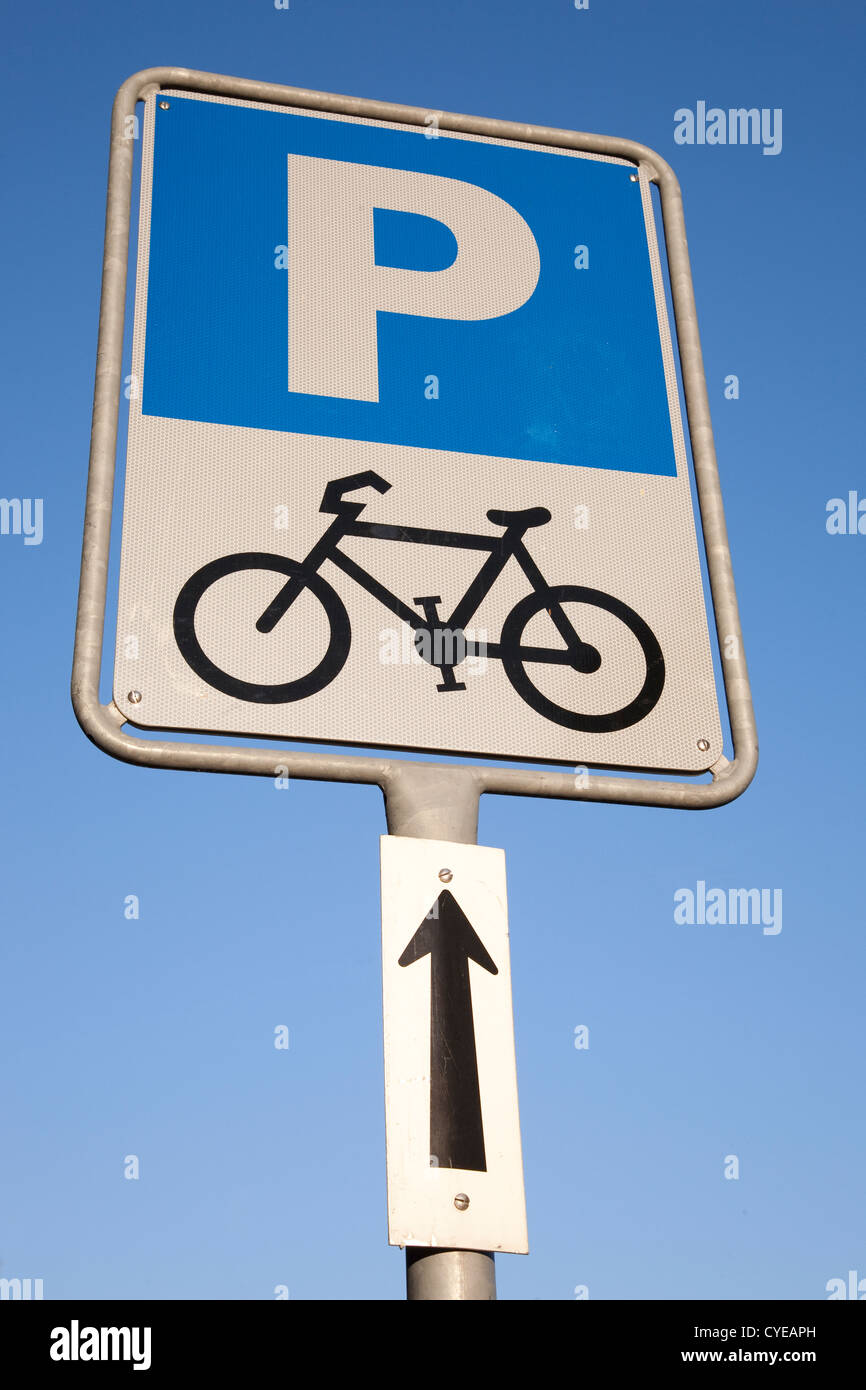 Blue parking sign bicycle bike cycle hi-res stock photography and ...