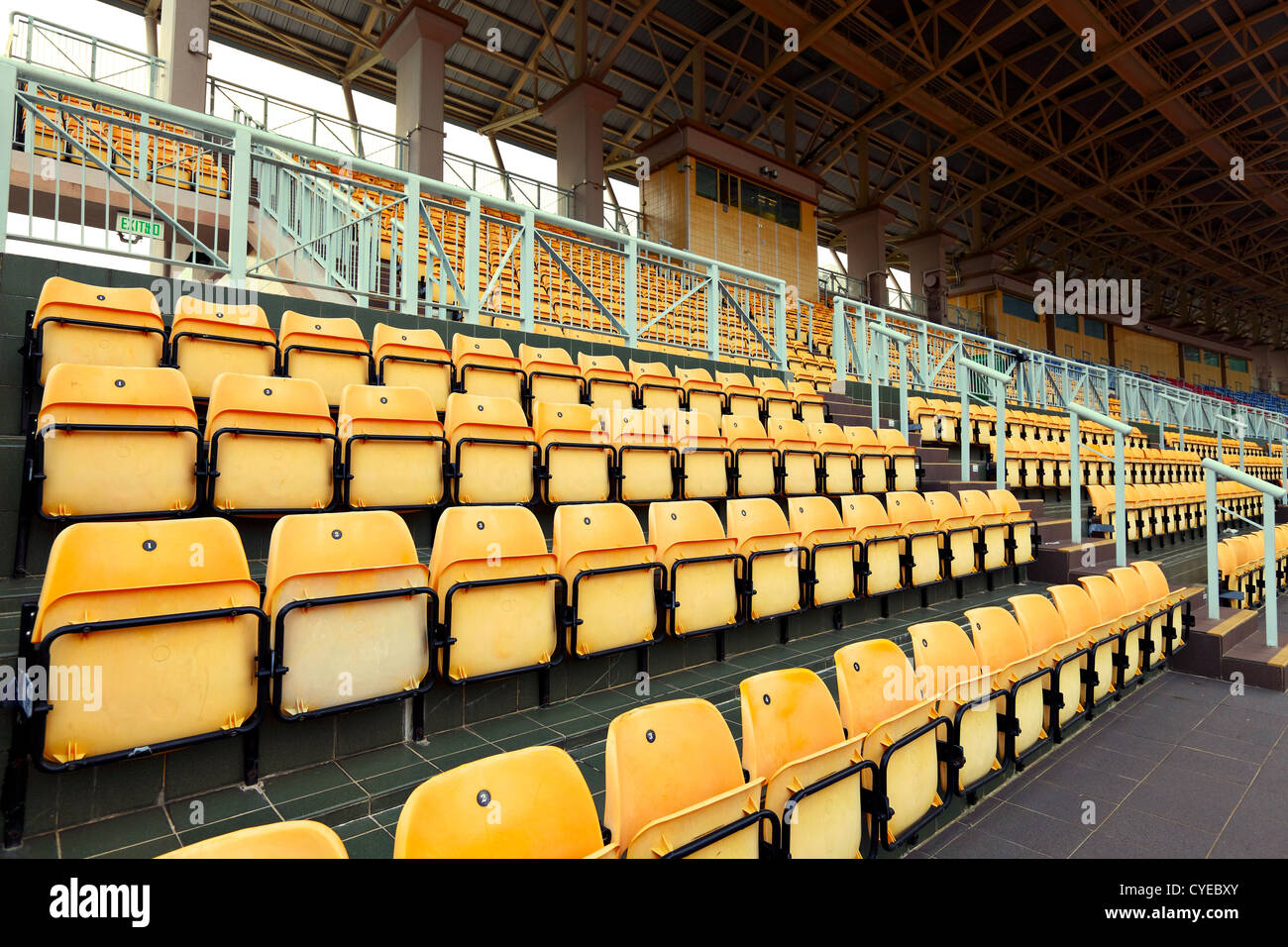 empty stadium seats Stock Photo - Alamy