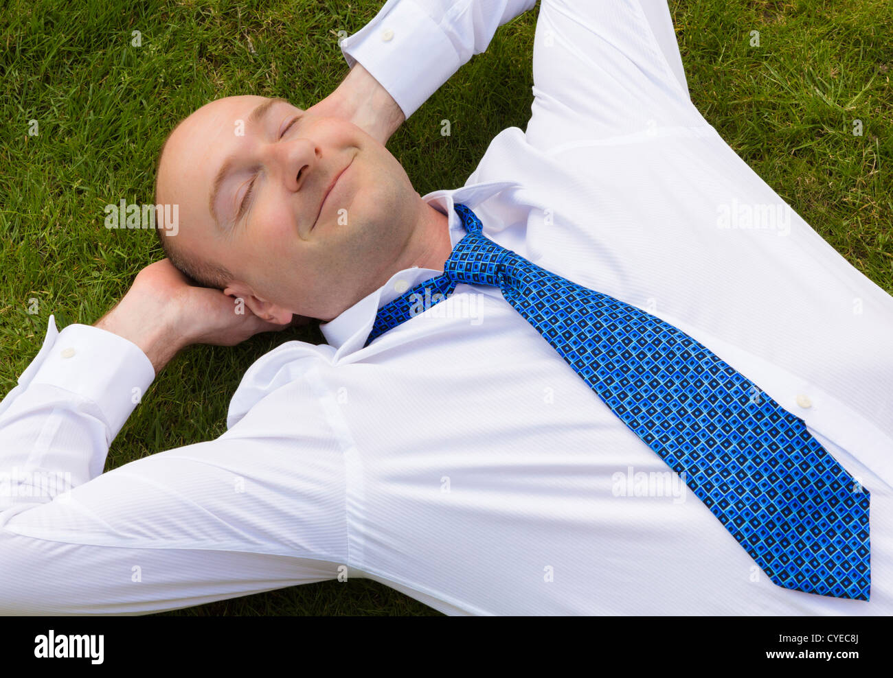 Lieing down hi-res stock photography and images - Alamy