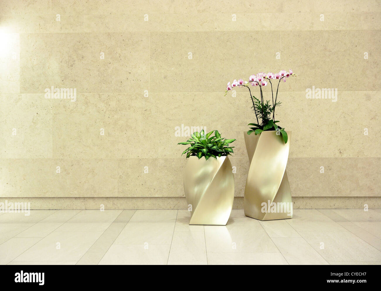 Orchid building hi-res stock photography and images - Alamy