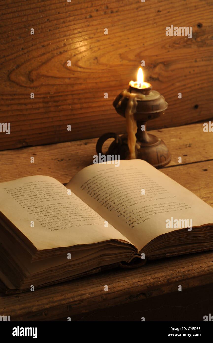 Candlelight book hi-res stock photography and images - Alamy