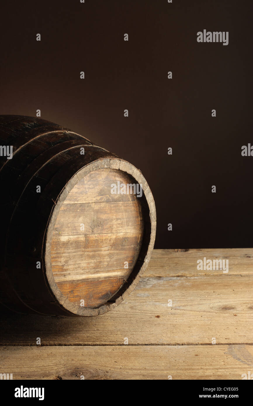 wooden old wine barrel, close up Stock Photo - Alamy