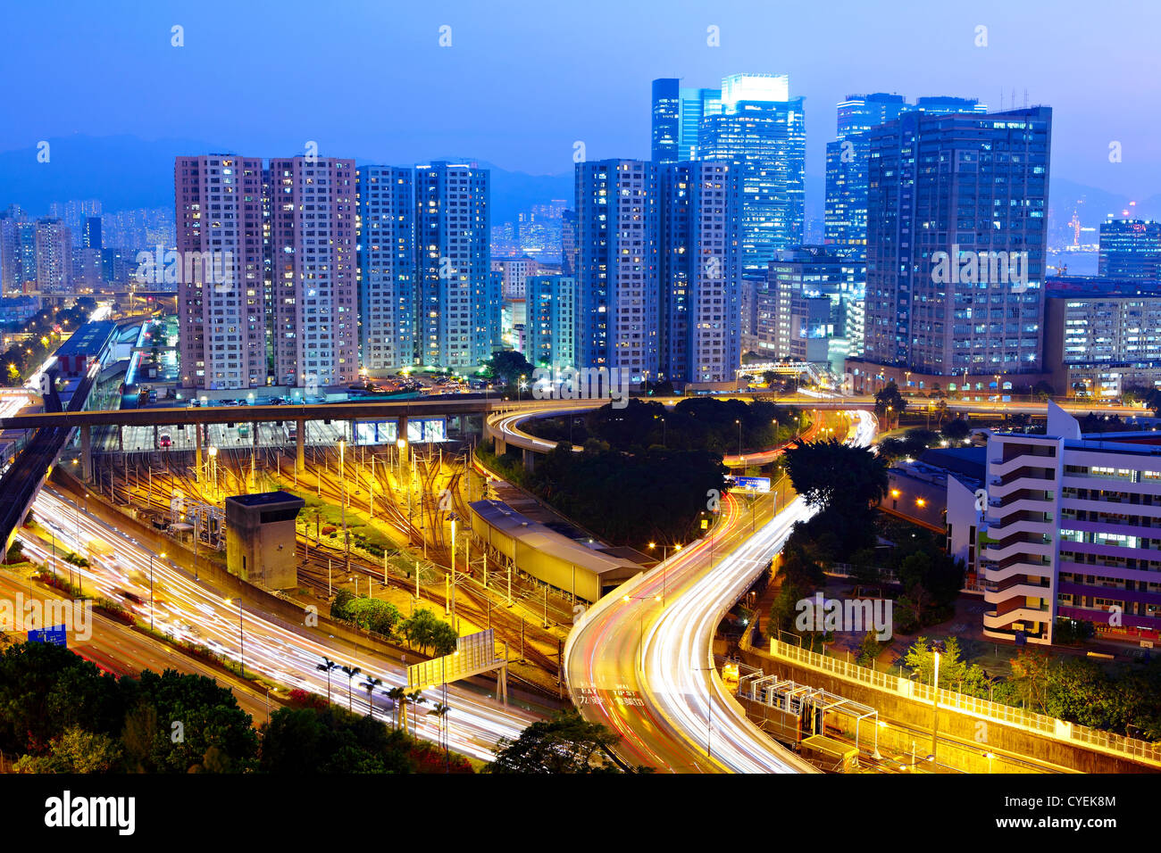 city at night Stock Photo - Alamy