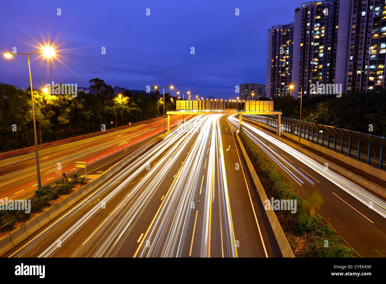 city at night Stock Photo - Alamy