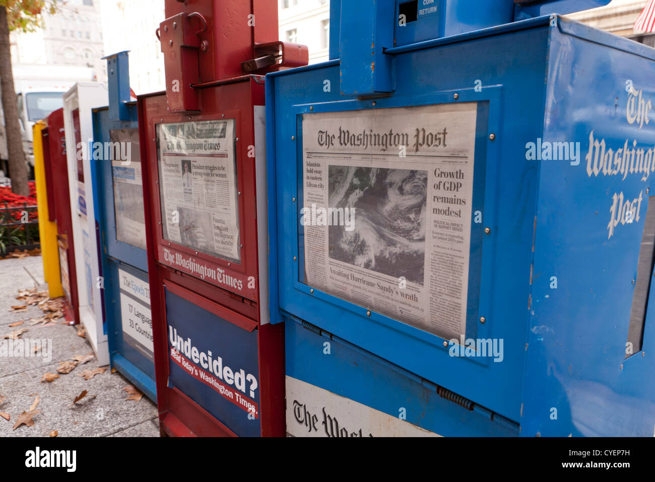 Newspaper Dispenser High Resolution Stock Photography and Images - Alamy