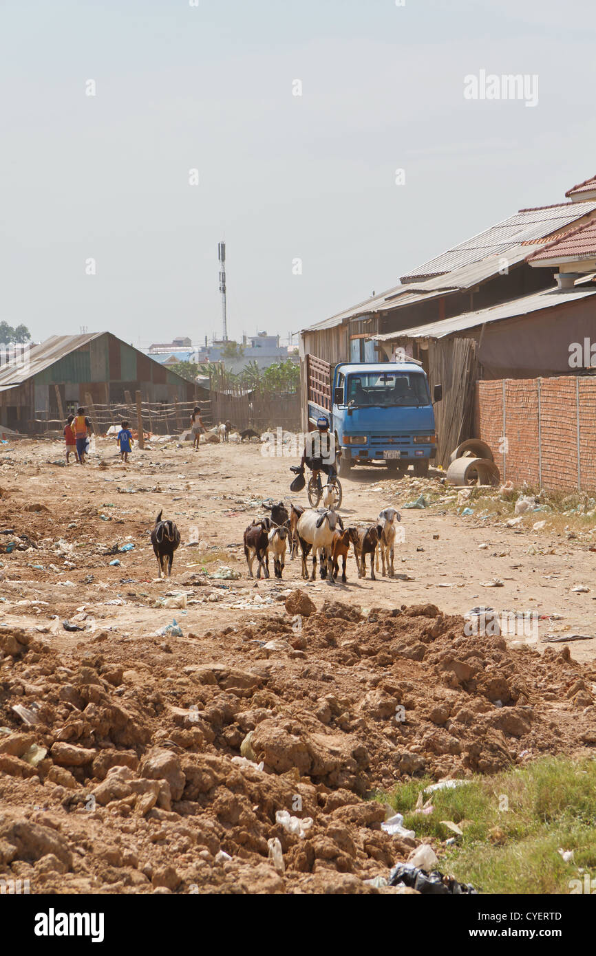 View over the renowned Dump Site Stung Meanchey in Phnom Penh, Cambodia ...