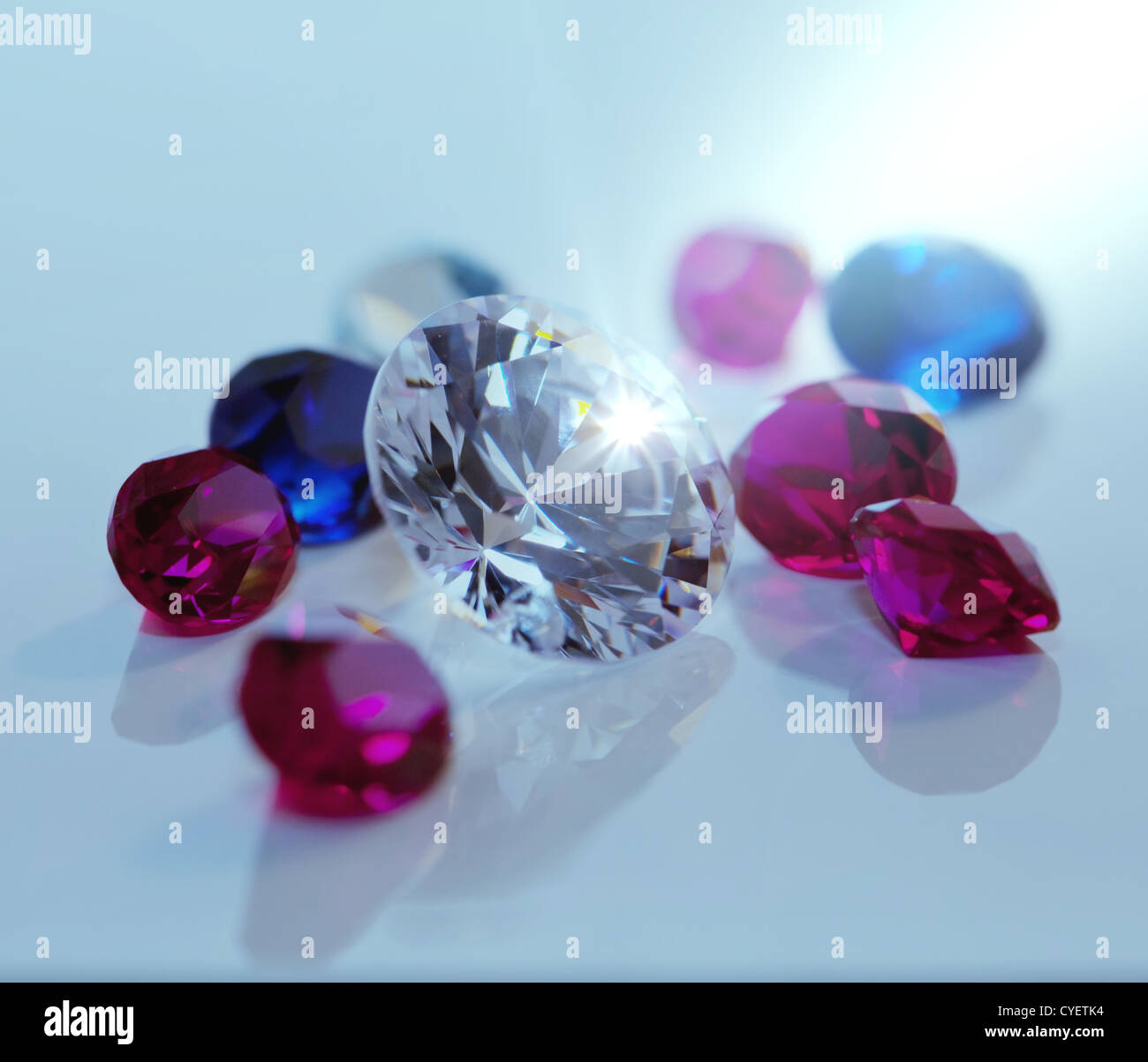 Jewels hi-res stock photography and images - Alamy