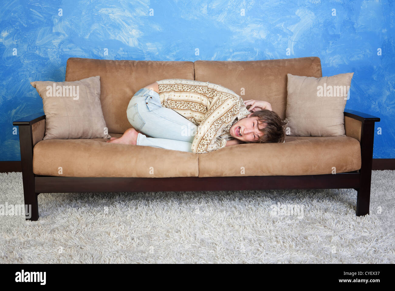 Man fetal position hi-res stock photography and images - Alamy