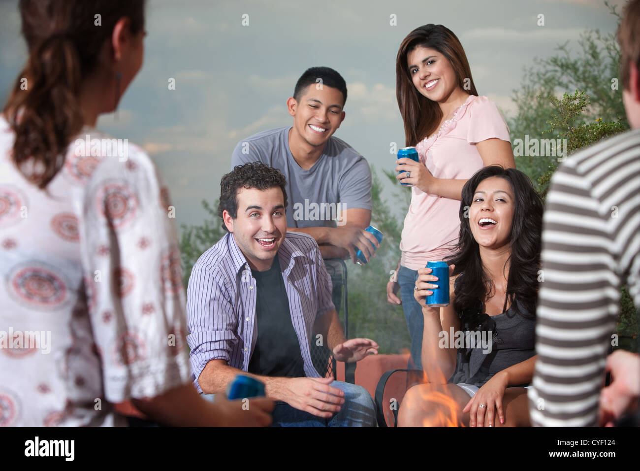 Six people bbq hi-res stock photography and images - Alamy