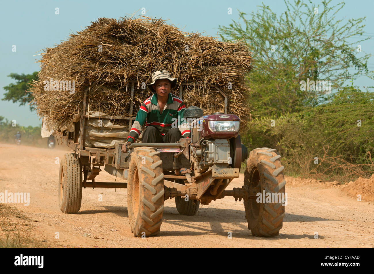 Rice farming tractor High Resolution Stock Photography and Images - Alamy