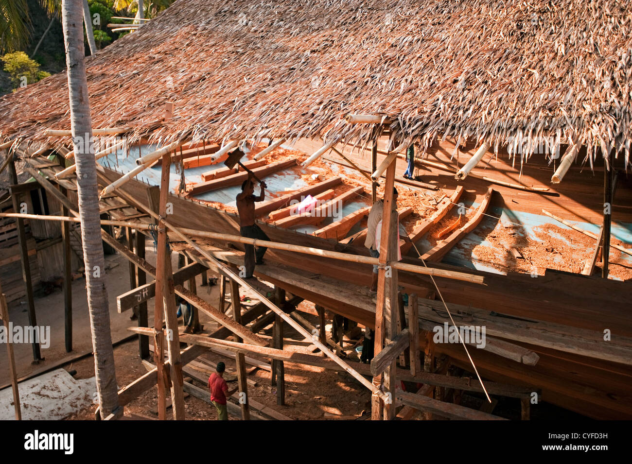 Traditional Pinisi wooden sailing boat construction, Bira Sulawesi ...