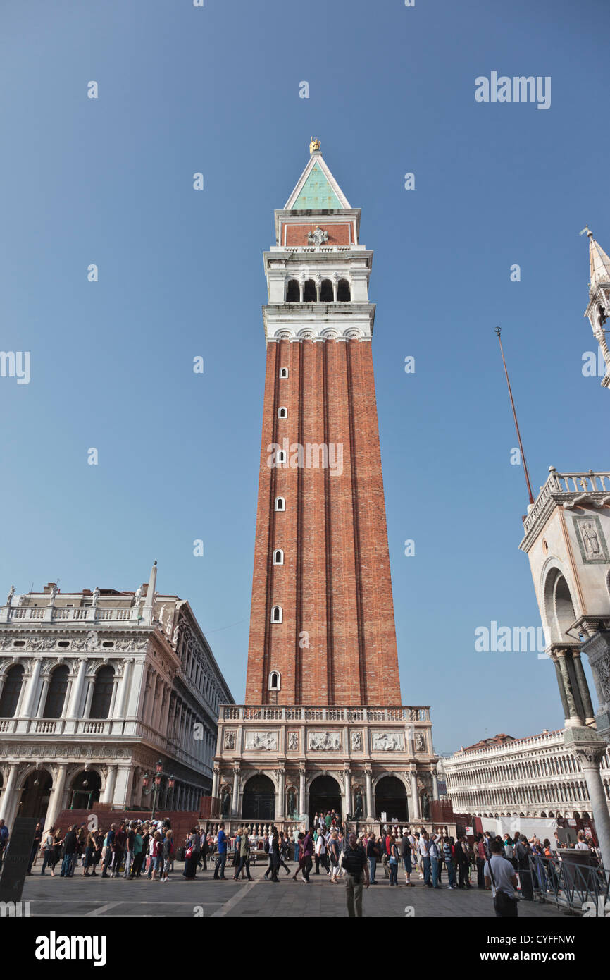 St Marks Campanile in St Marks Square in Venice, surrounded by tourists ...