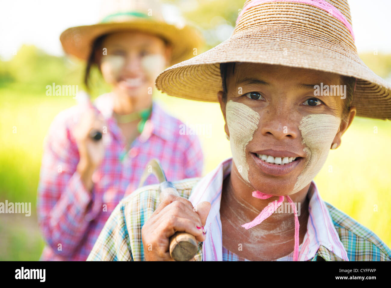 Thanaka myanmar hi-res stock photography and images - Alamy