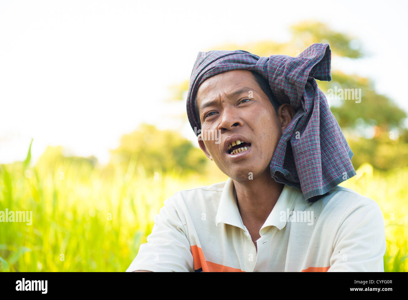 Burmese people talking hi-res stock photography and images - Alamy