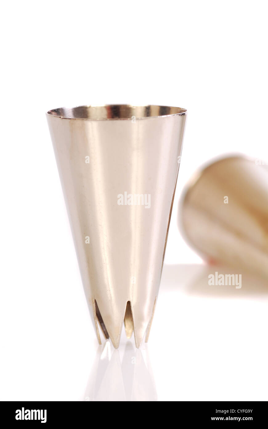 Frosting tips hi-res stock photography and images - Alamy