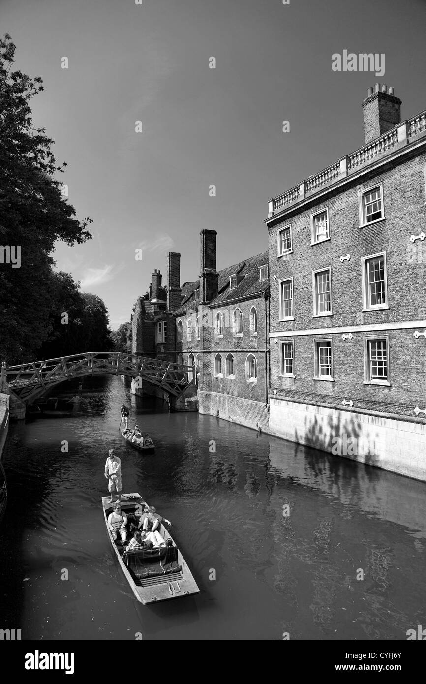 Cambridge bridge cambridge uk Black and White Stock Photos & Images - Alamy