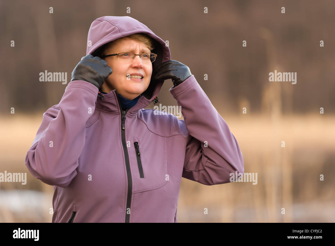 Put your head hi-res stock photography and images - Alamy