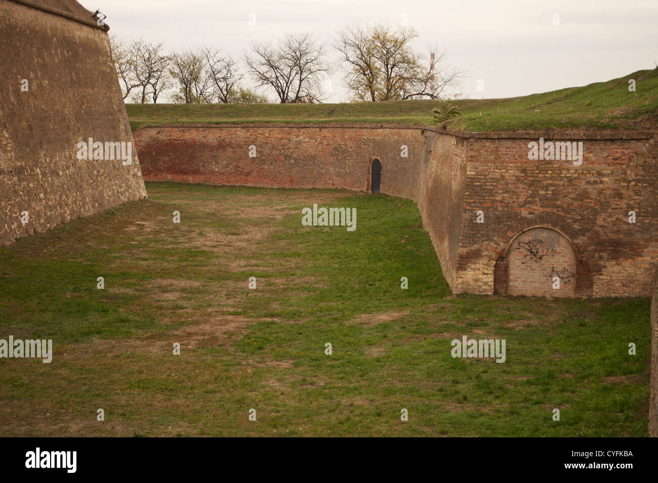 High wall fortress hi-res stock photography and images - Alamy