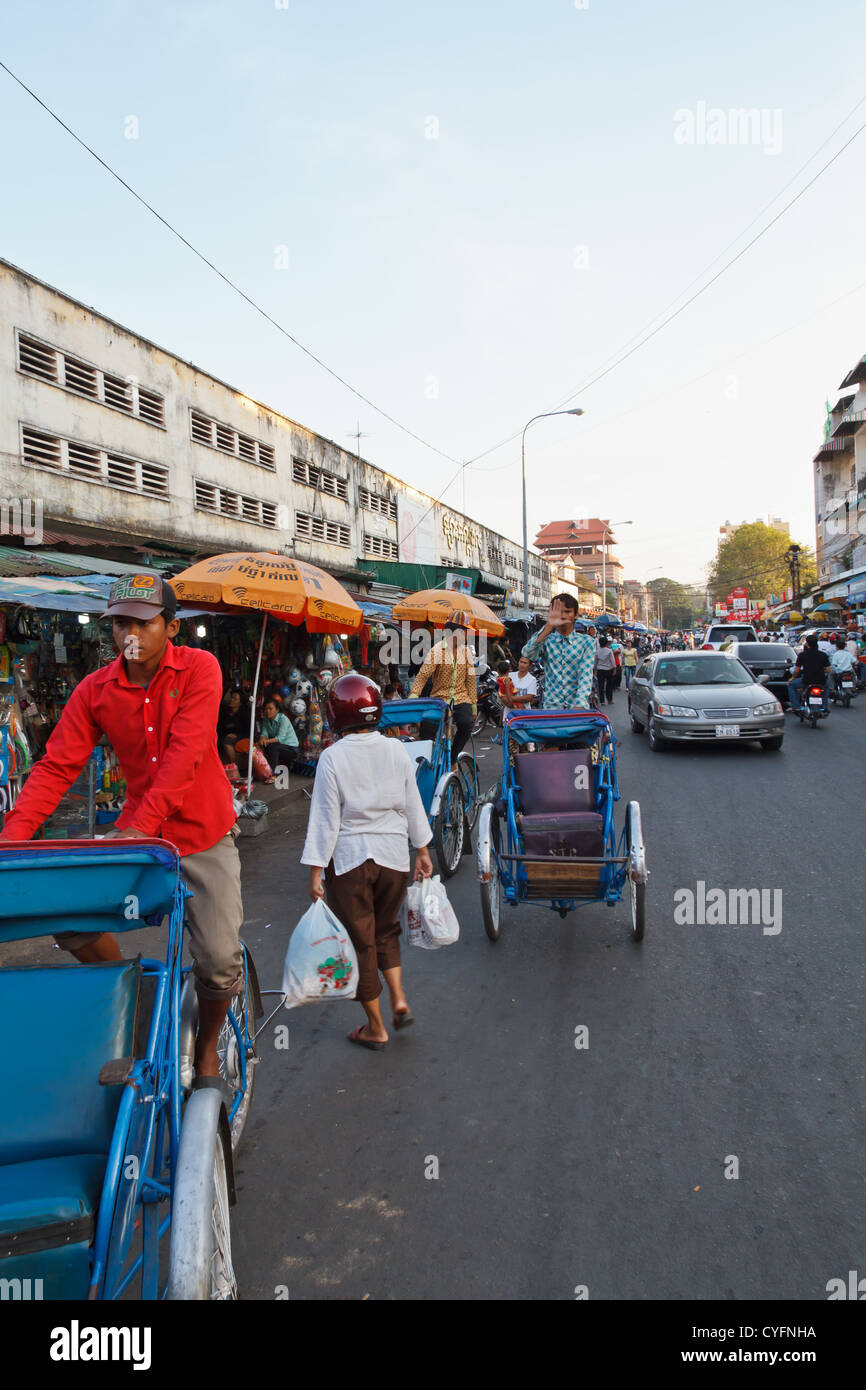 Rickshaws in Phnom Penh, Cambodia Stock Photo - Alamy